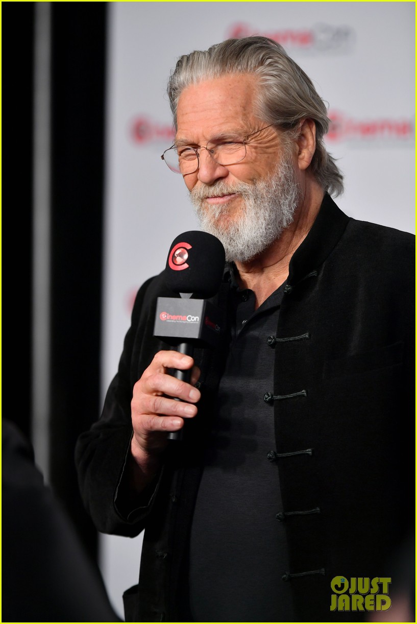 Jared Leto & Jeff Bridges Tease Upcoming 'Tron: Ares' at CinemaCon 2025, Debut First Trailer ...