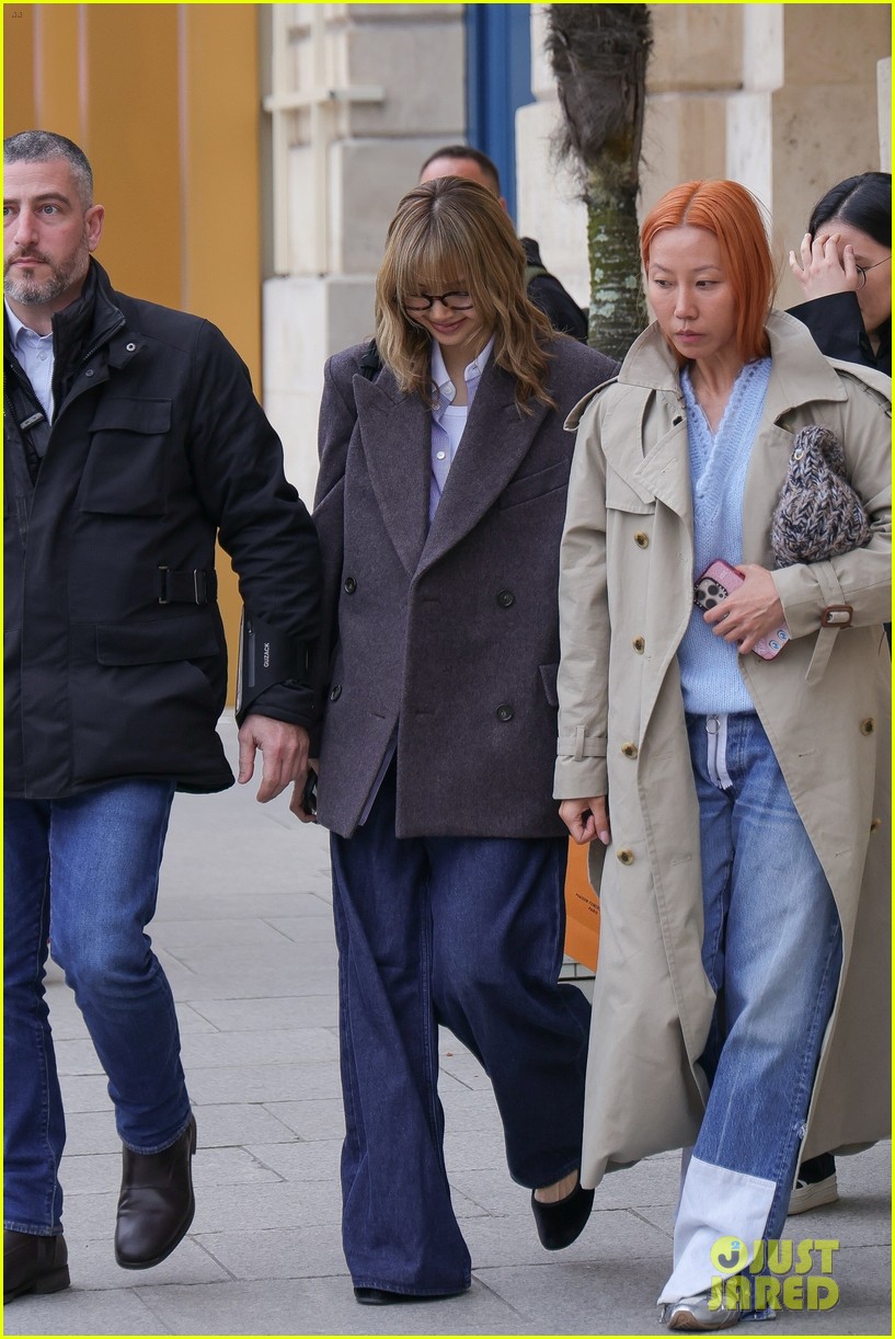 LISA Goes Shopping In Paris As Maroon 5 Announces New Collab 'Priceless ...