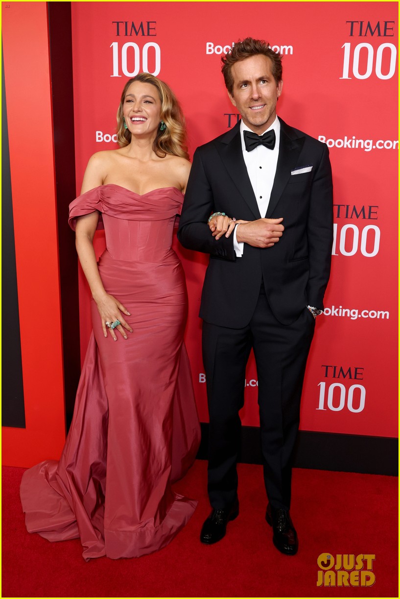 Blake Lively & Ryan Reynolds Return to Red Carpet for Time100 Gala ...