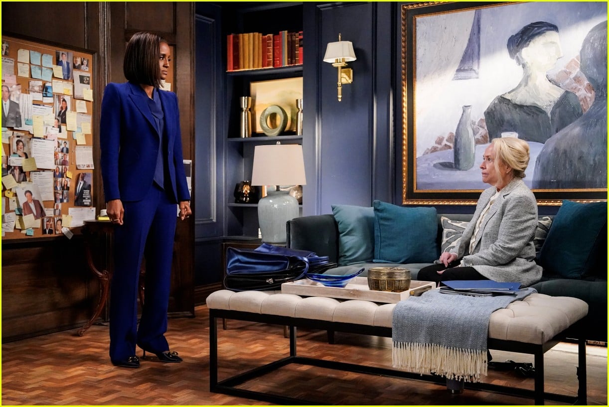 'Matlock' Season 1 Finale: Who Hid the Documents? Photos & Cast Tease ...