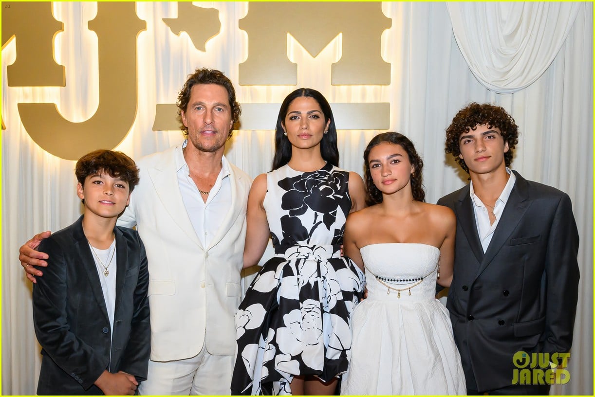 Matthew McConaughey & Wife Camila Make Rare Appearance with All Three ...