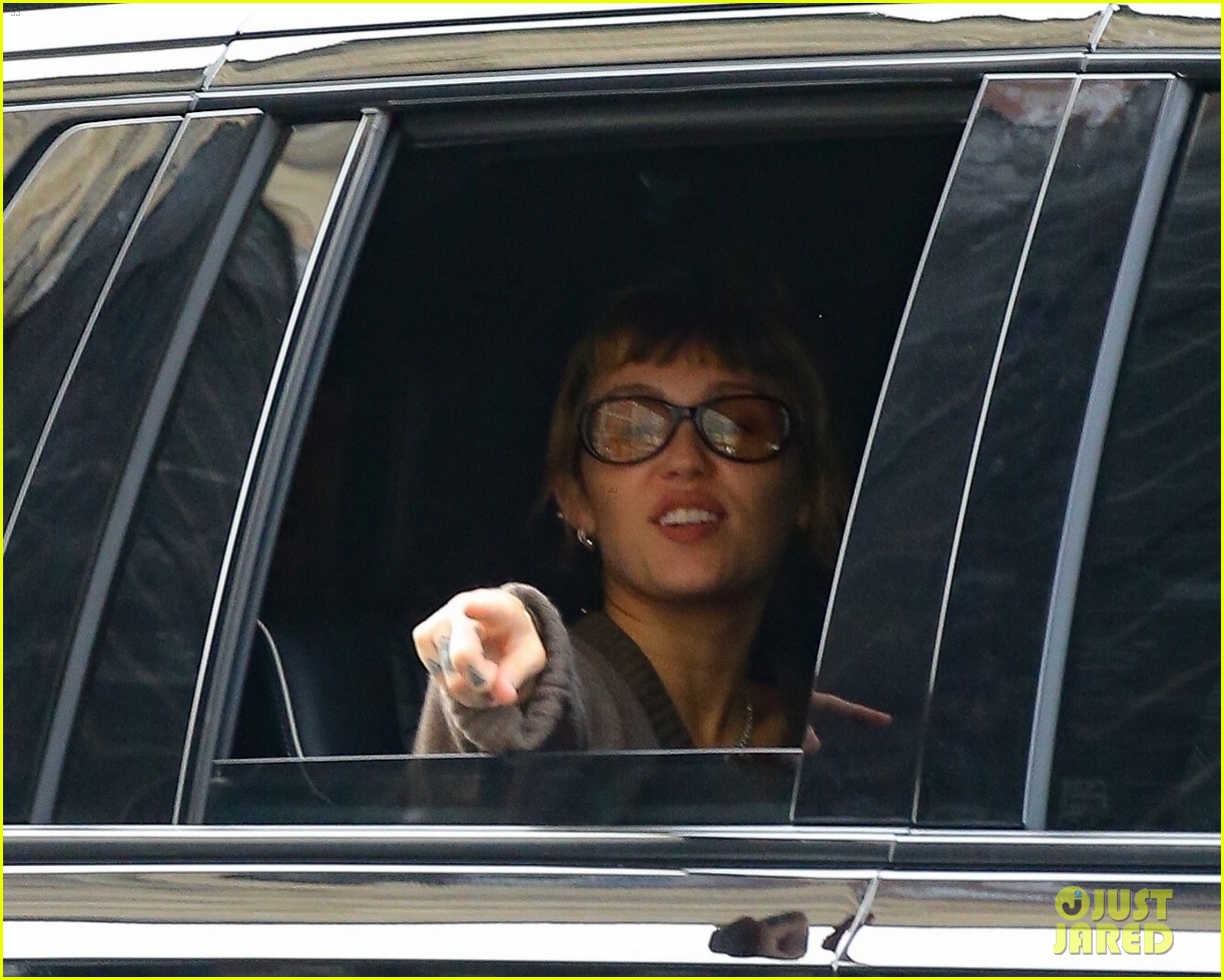 Miley Cyrus & Boyfriend Maxx Morando Have a Casual Easter Outing in NYC ...