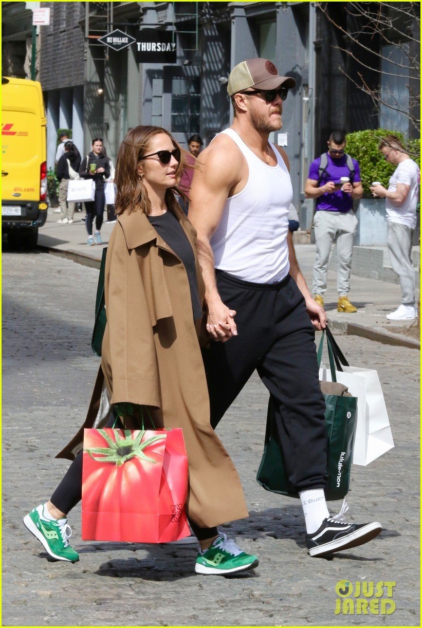 Minka Kelly & Boyfriend Dan Reynolds Hold Hands in NYC Following ...