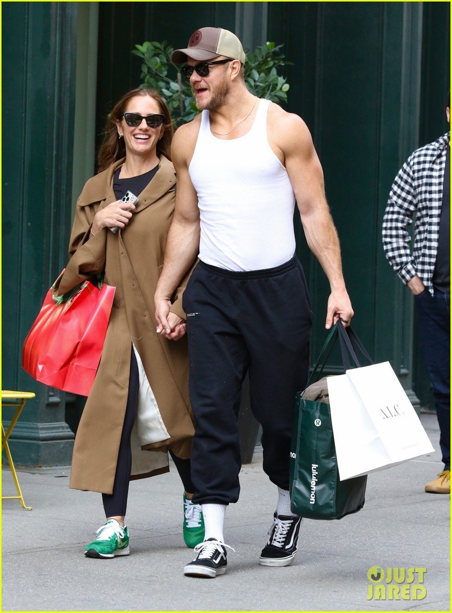Minka Kelly & Boyfriend Dan Reynolds Hold Hands in NYC Following ...