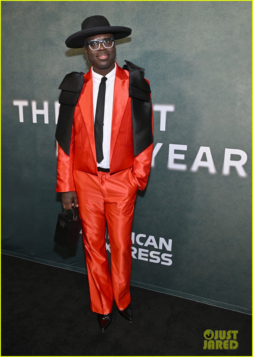 Nick Jonas Gets Support From Wife Priyanka Chopra & His Brothers at ...