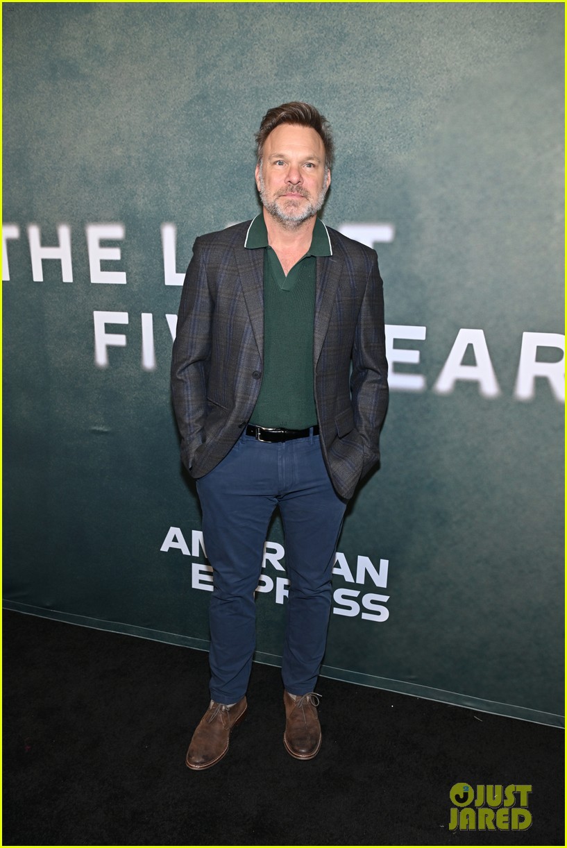 Nick Jonas Gets Support From Wife Priyanka Chopra & His Brothers at ...