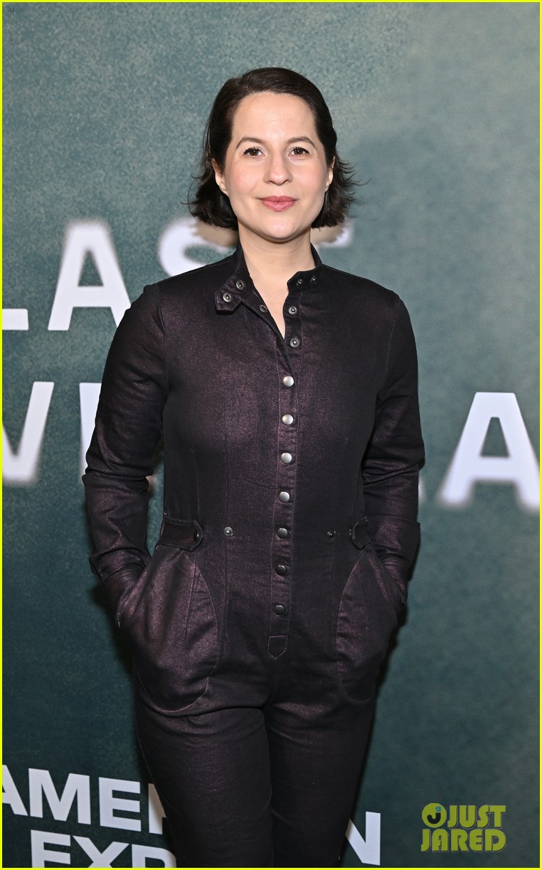 Nick Jonas Gets Support From Wife Priyanka Chopra & His Brothers at ...