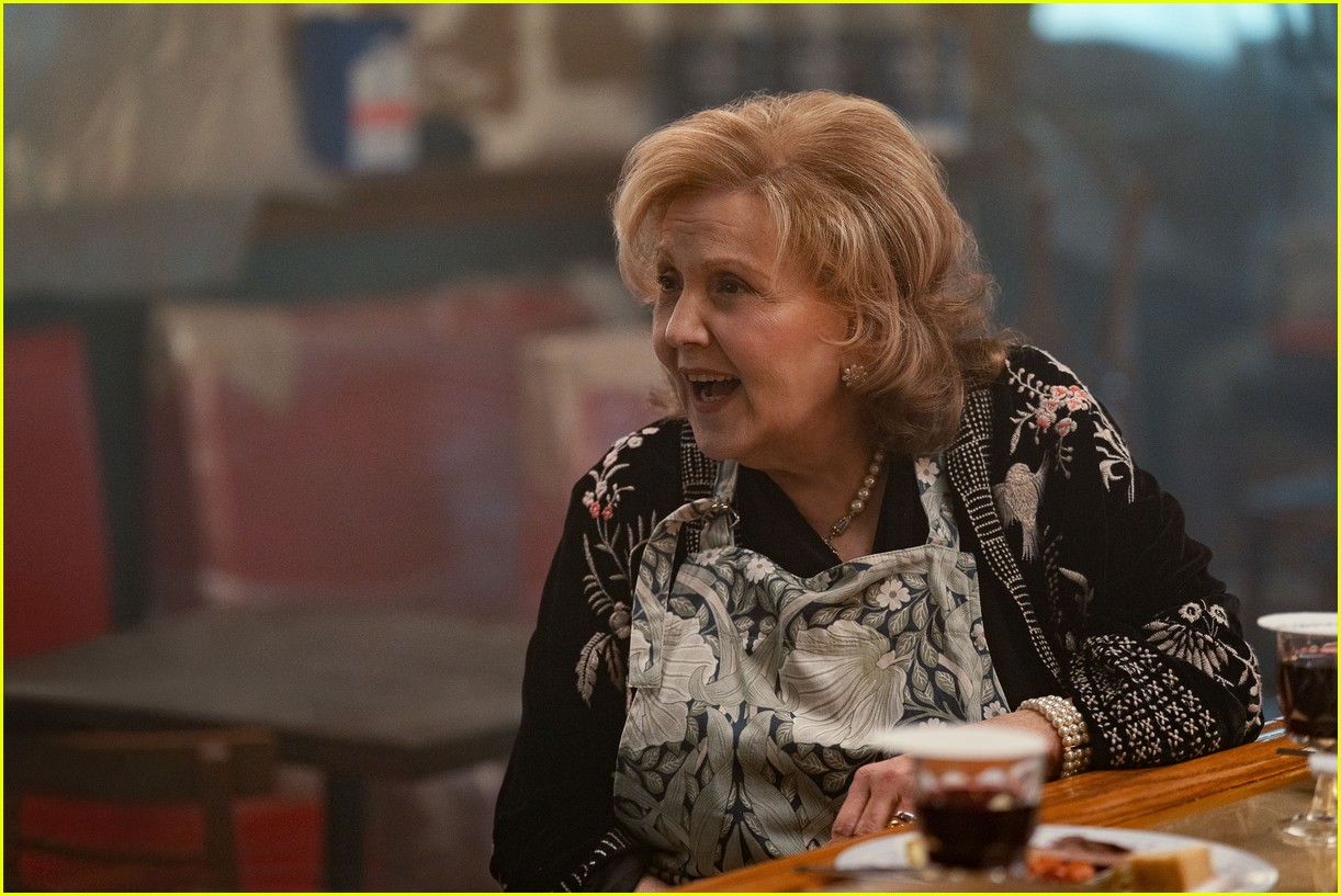 'Nonnas' Cast & Trailer: Vince Vaughn, Lorraine Bracco, Talia Shire ...