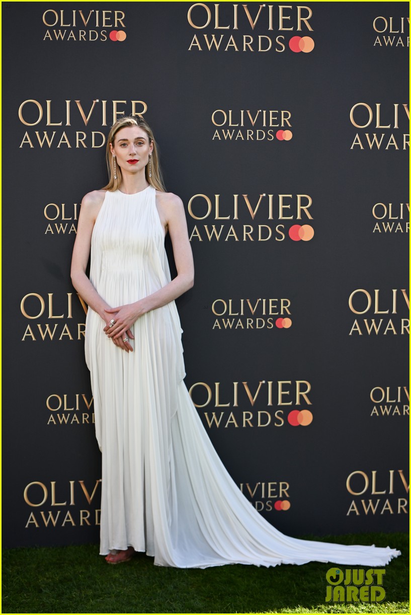 Marvel Stars Cate Blanchett, Tom Hiddleston & Hayley Atwell Serve as ...