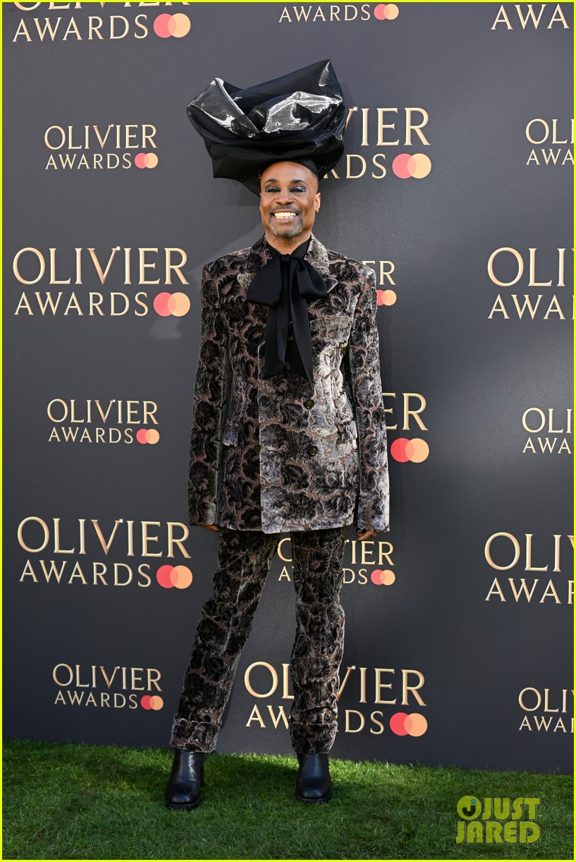 Marvel Stars Cate Blanchett, Tom Hiddleston & Hayley Atwell Serve as ...