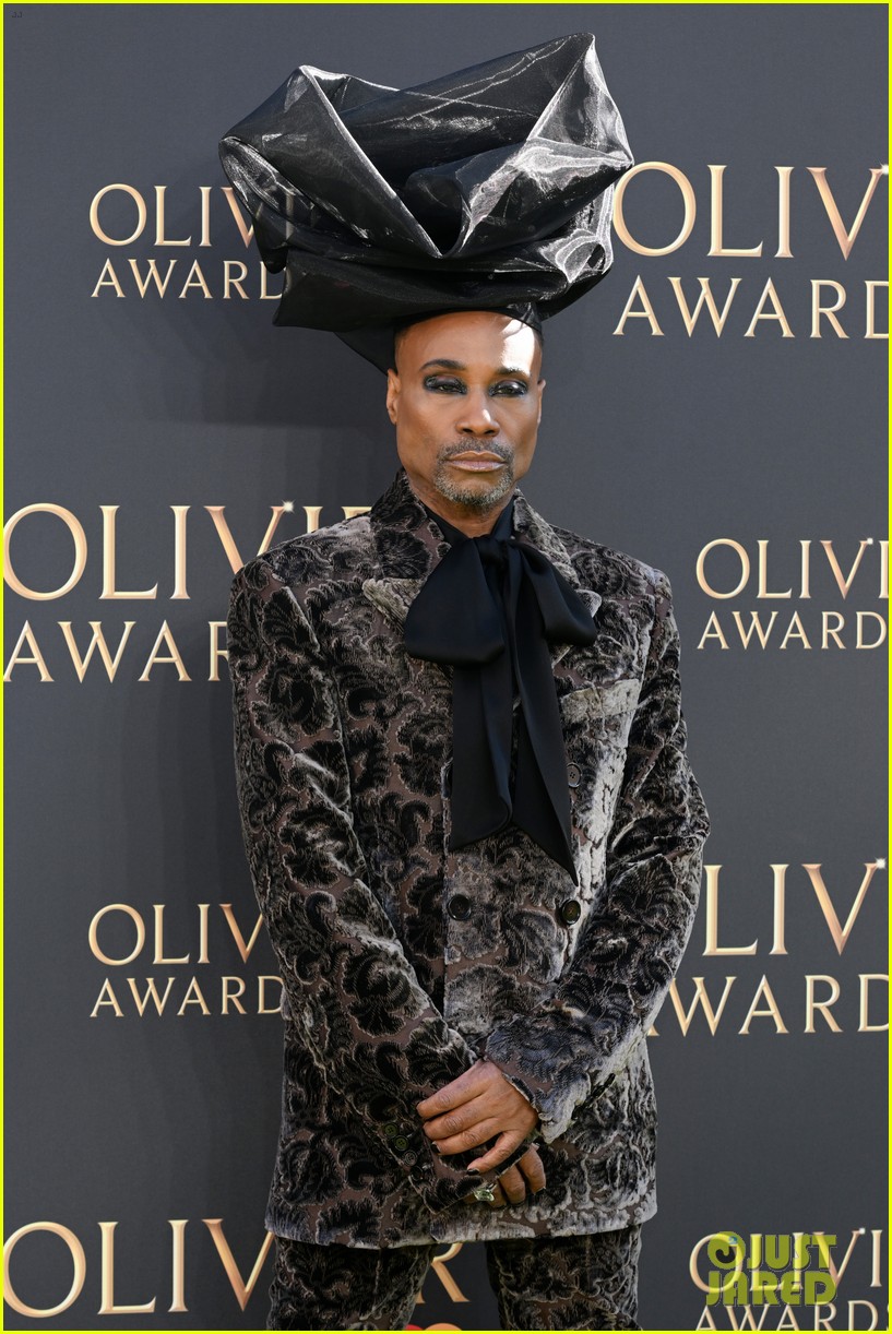 Marvel Stars Cate Blanchett, Tom Hiddleston & Hayley Atwell Serve as ...