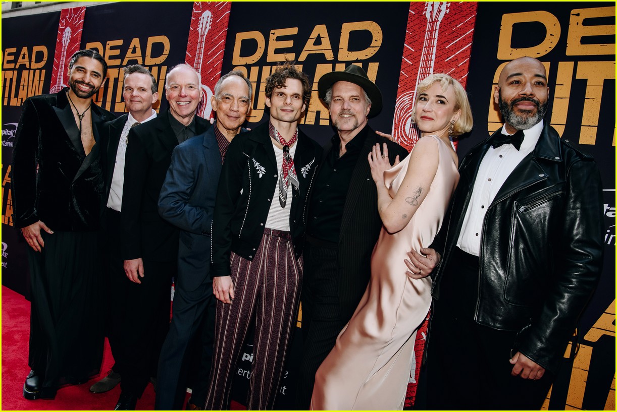 'Dead Outlaw' Stars Andrew Durand & Julia Knitel Lead a Star-Studded ...