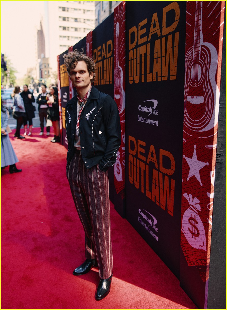 'Dead Outlaw' Stars Andrew Durand & Julia Knitel Lead a Star-Studded ...