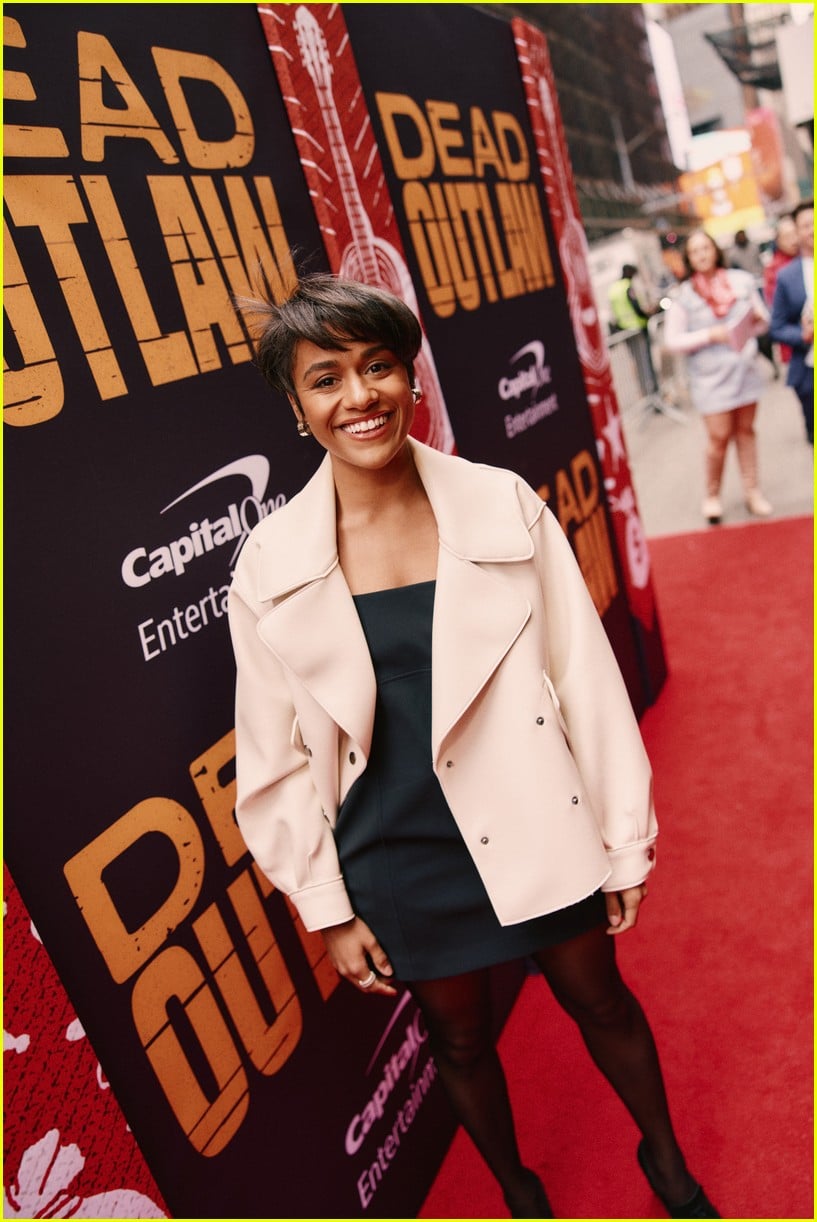 'Dead Outlaw' Stars Andrew Durand & Julia Knitel Lead a Star-Studded ...