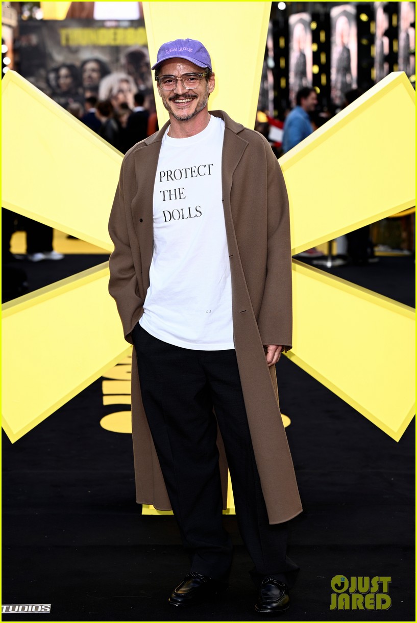 Pedro Pascal Shows Support for Trans Rights with His 'Thunderbolts' Premiere Outfit!: Photo ...