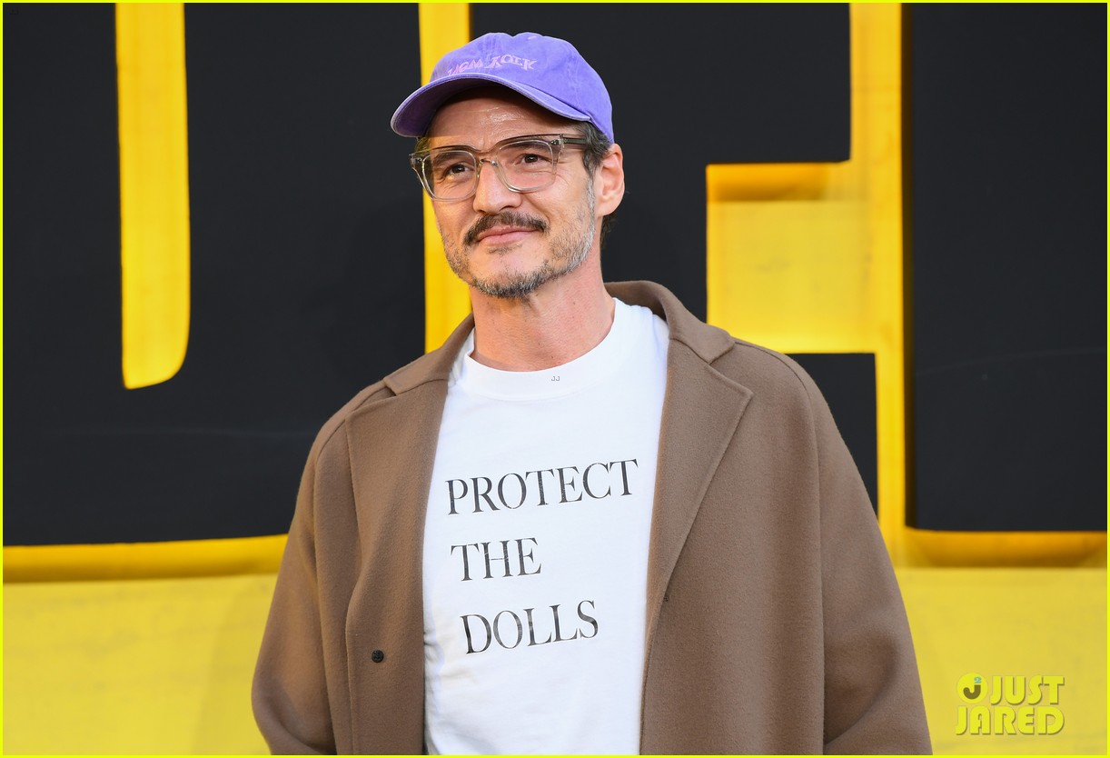 Pedro Pascal Shows Support for Trans Rights with His 'Thunderbolts' Premiere Outfit!: Photo ...