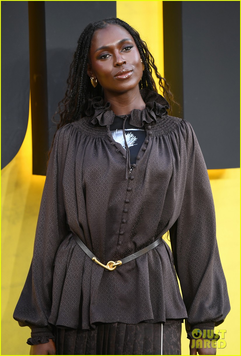 Pedro Pascal Shows Support for Trans Rights with His 'Thunderbolts' Premiere Outfit!: Photo ...