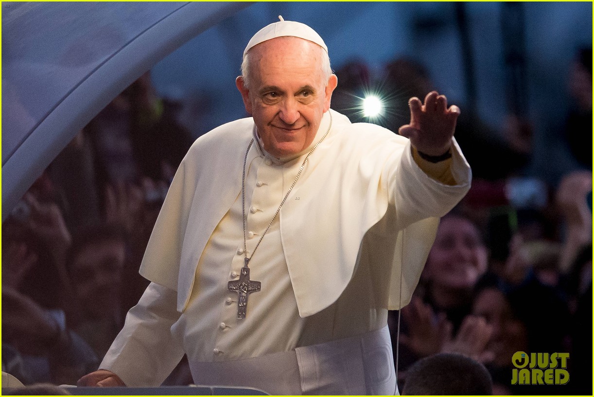 Pope Francis Dead at 88, Vatican Confirms - Read Statement: Photo ...