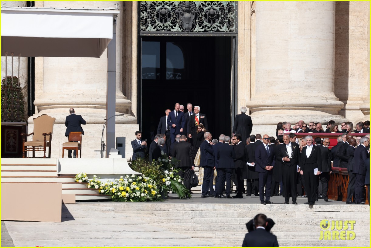 Photo: prince william pope francis funeral 2025 5 | Photo 5149016 ...