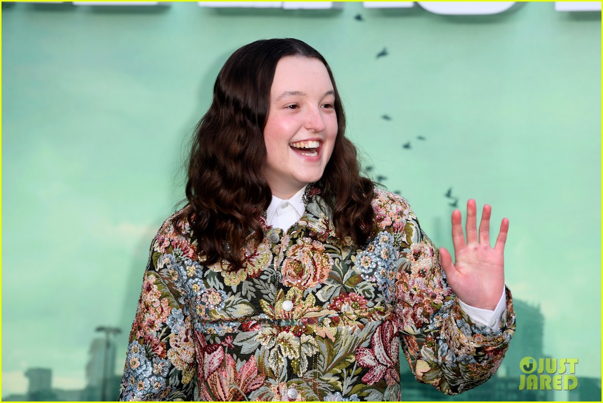 Bella Ramsey & Isabela Merced Bring 'The Last of Us' Season 2 to London ...