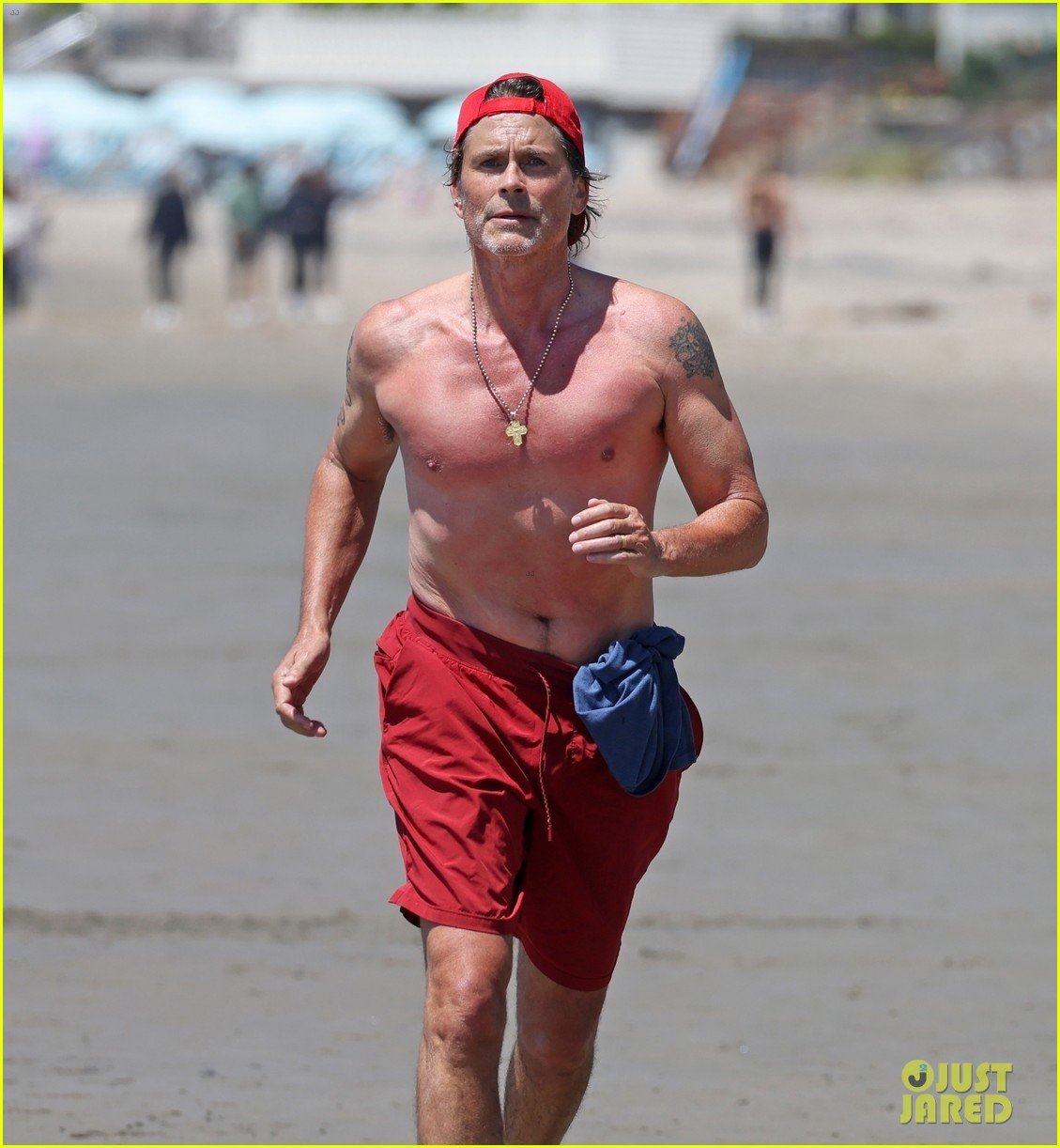 Rob Lowe Gets Mistaken for John Stamos Again While Going on a Shirtless ...