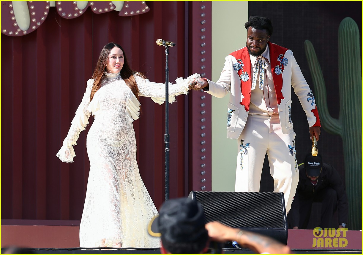 Shaboozey Brings Out Surprise Guest Noah Cyrus for Coachella 2025 ...