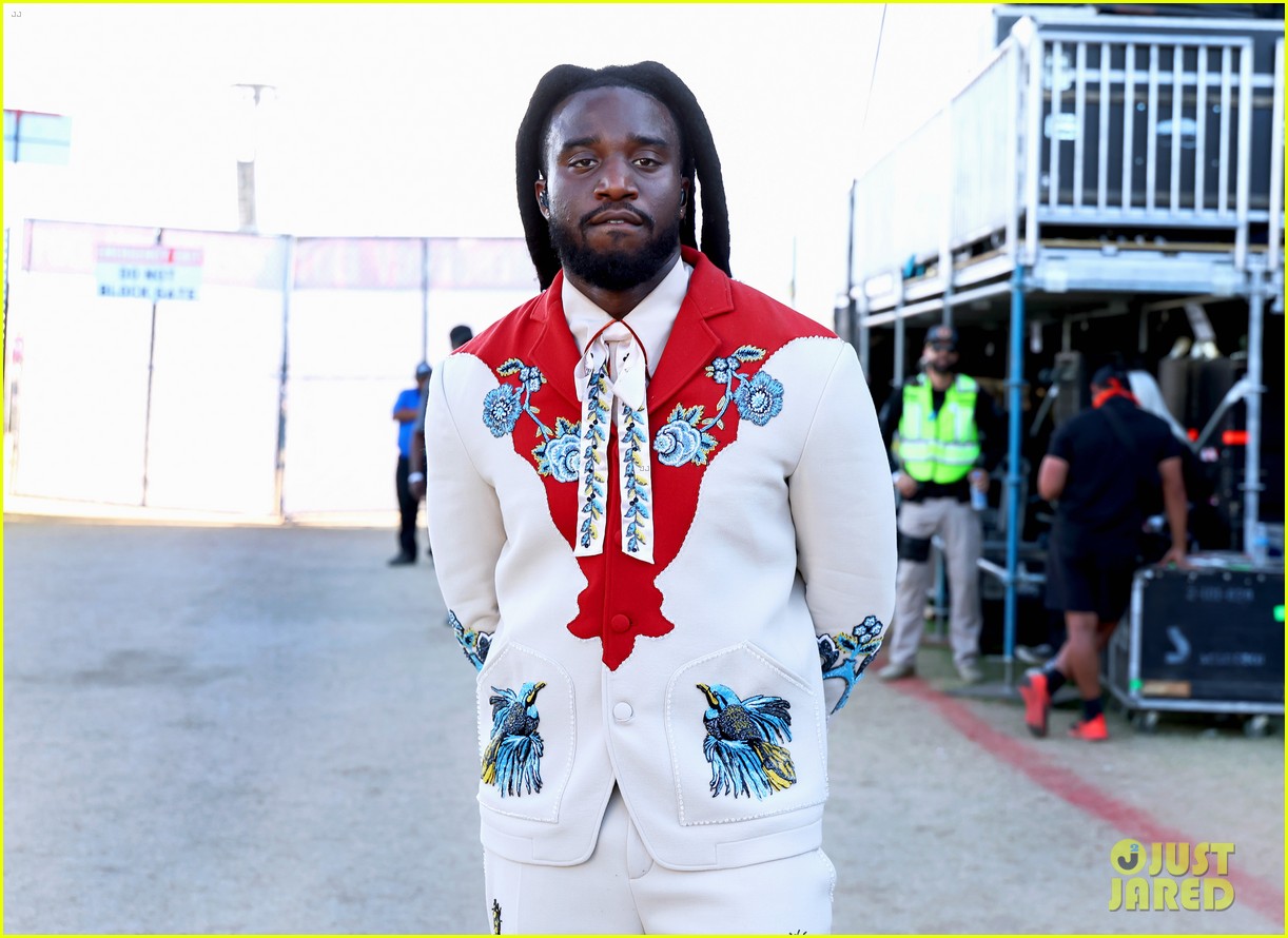 Shaboozey Brings Out Surprise Guest Noah Cyrus for Coachella 2025 ...