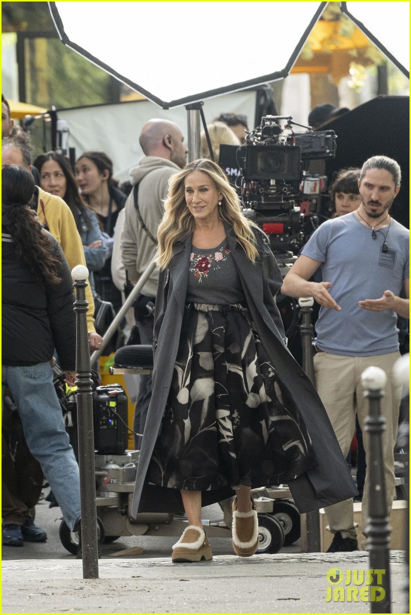 Sarah Jessica Parker & Elsa Hosk Film New UGG Commercial In Paris, Plus ...