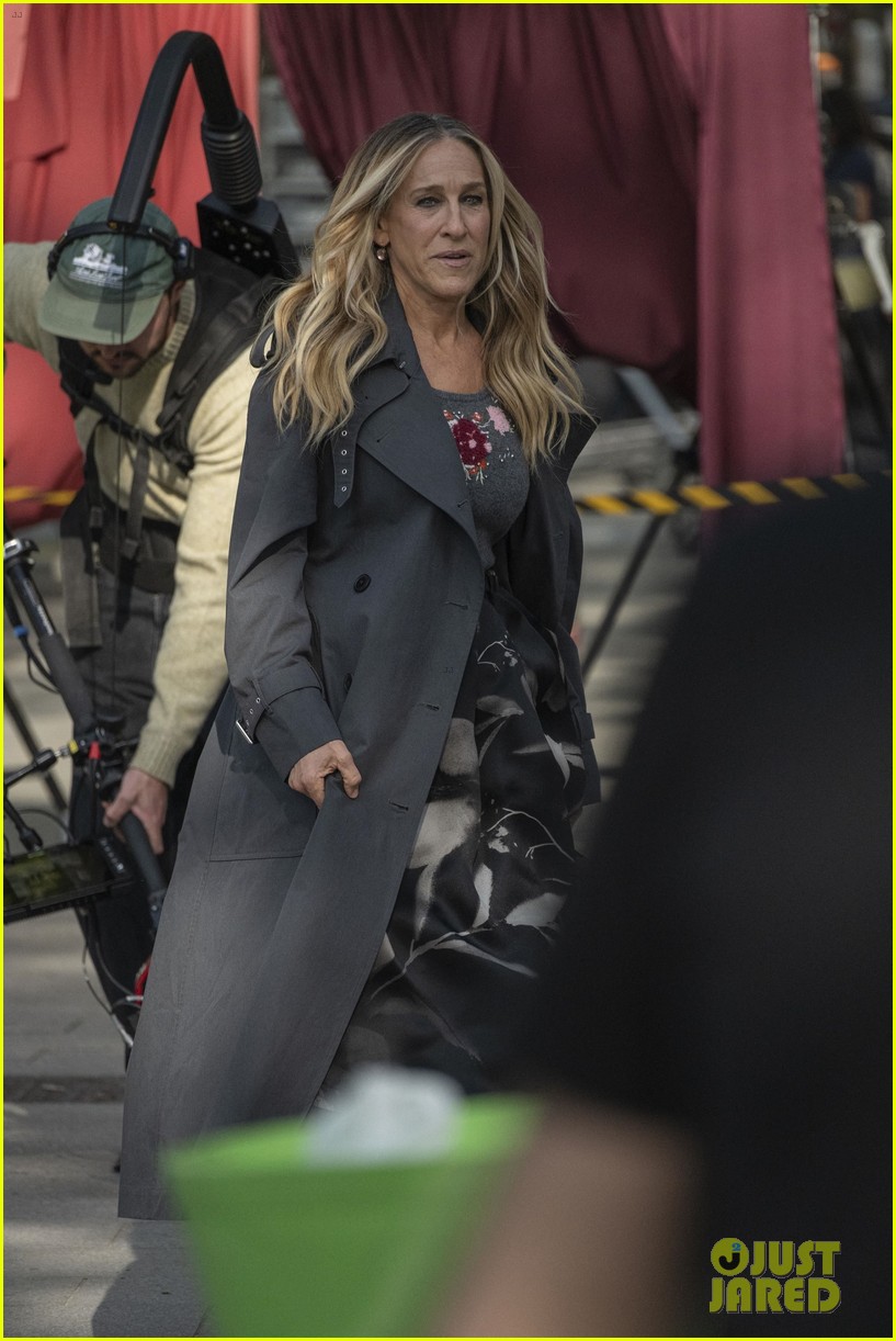 Sarah Jessica Parker & Elsa Hosk Film New UGG Commercial In Paris, Plus ...