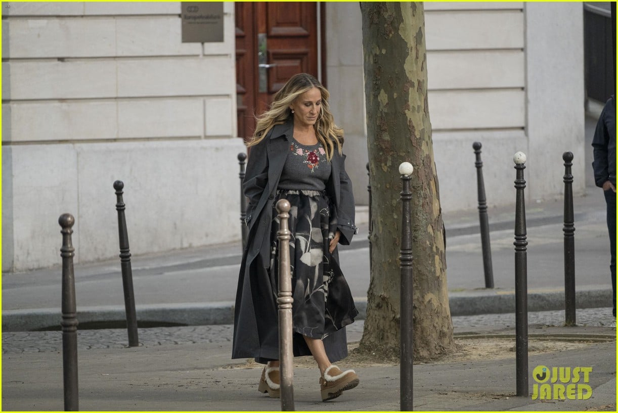 Sarah Jessica Parker & Elsa Hosk Film New UGG Commercial In Paris, Plus ...
