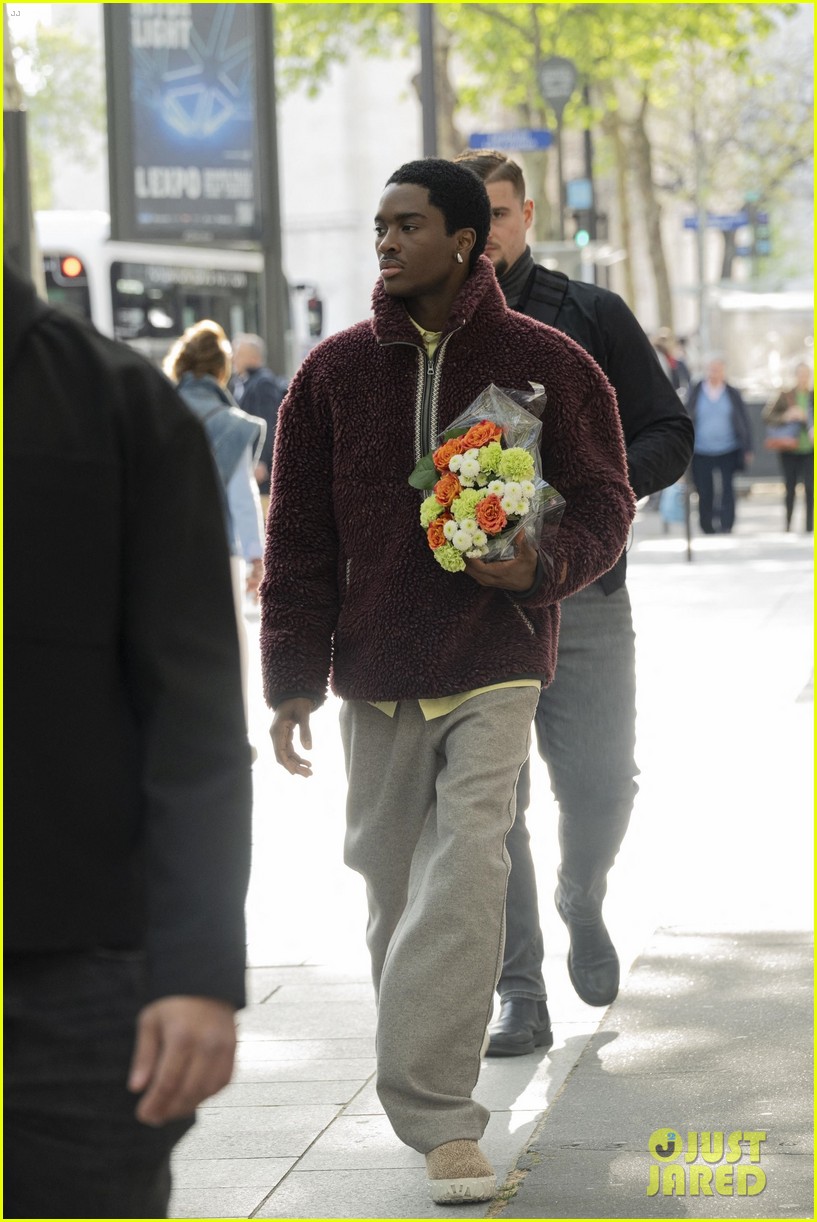 Sarah Jessica Parker & Elsa Hosk Film New UGG Commercial In Paris, Plus ...