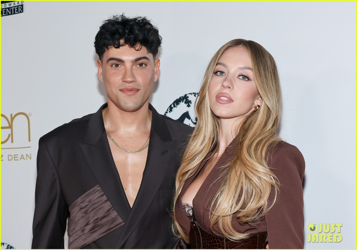 Sydney Sweeney Supports Hairstylist Glen 'Coco' Oropeza at Hollywood ...