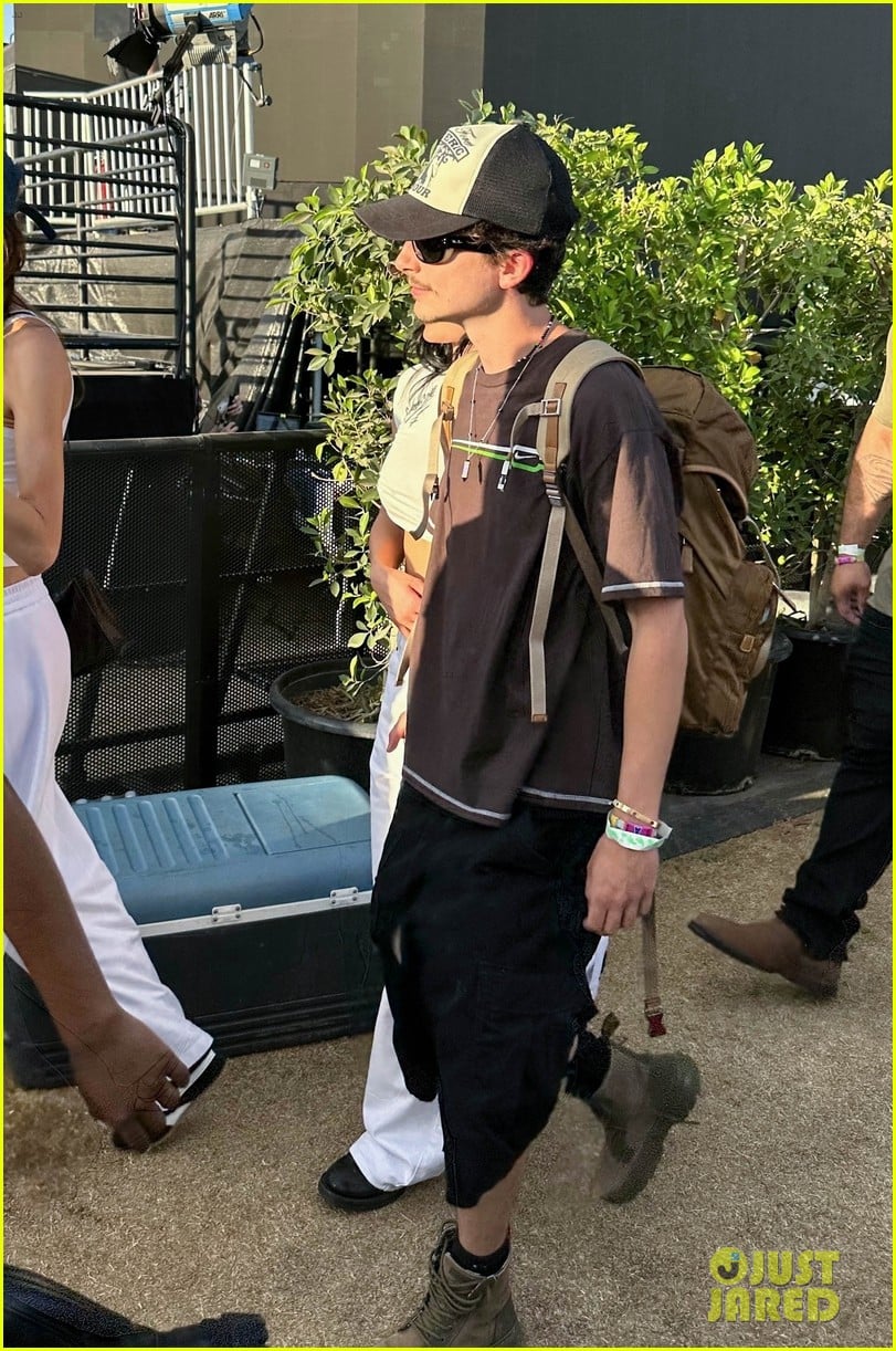 Timothee Chalamet & Kylie Jenner Hold Hands at Day 2 of Coachella 2025 ...
