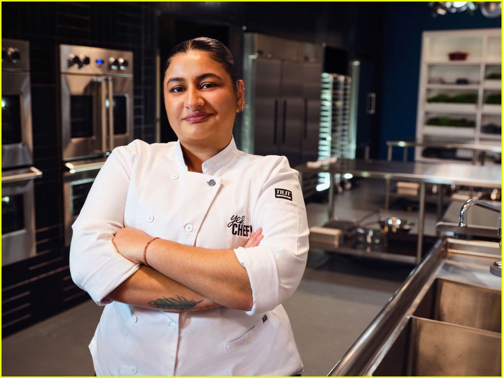 'Yes, Chef!' Cast: 2 Hosts, 12 Contestants Announced for NBC ...