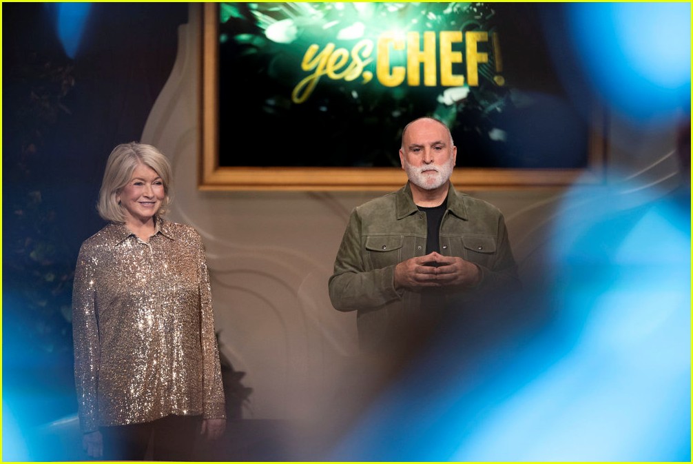 'Yes, Chef!' Cast: 2 Hosts, 12 Contestants Announced for NBC ...
