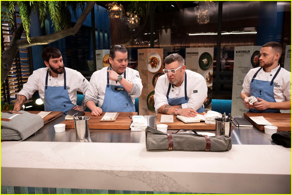'Yes, Chef!' Cast: 2 Hosts, 12 Contestants Announced for NBC ...