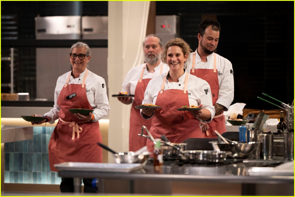 'Yes, Chef!' Cast: 2 Hosts, 12 Contestants Announced for NBC ...
