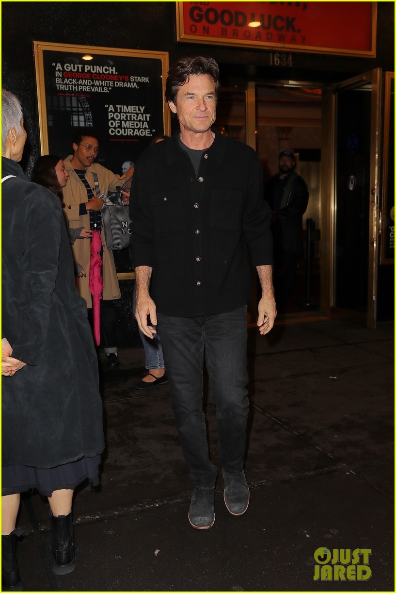 Jennifer Aniston & Jason Bateman Check Out Pal George Clooney's ...