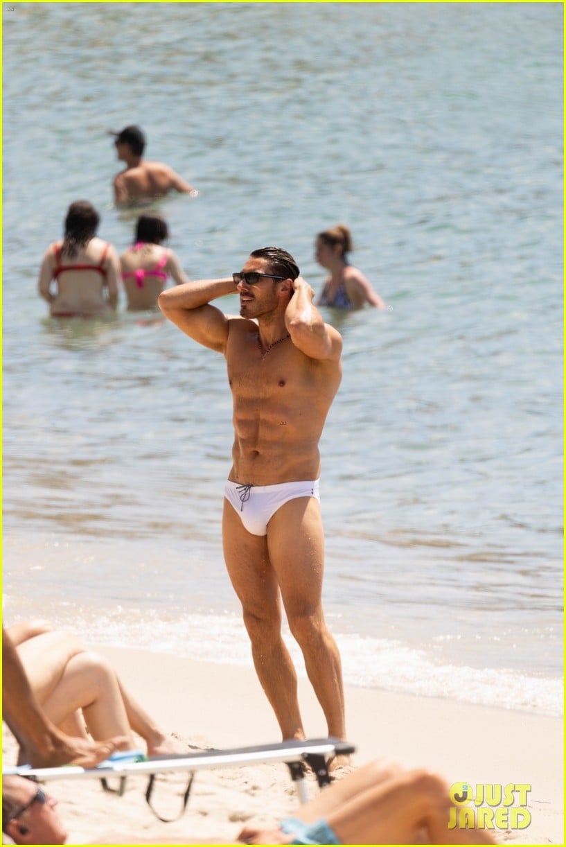 Celebrity Hairstylist Chris Appleton Goes Shirtless for a Dip in His Speedo: Photo 5162348 ...