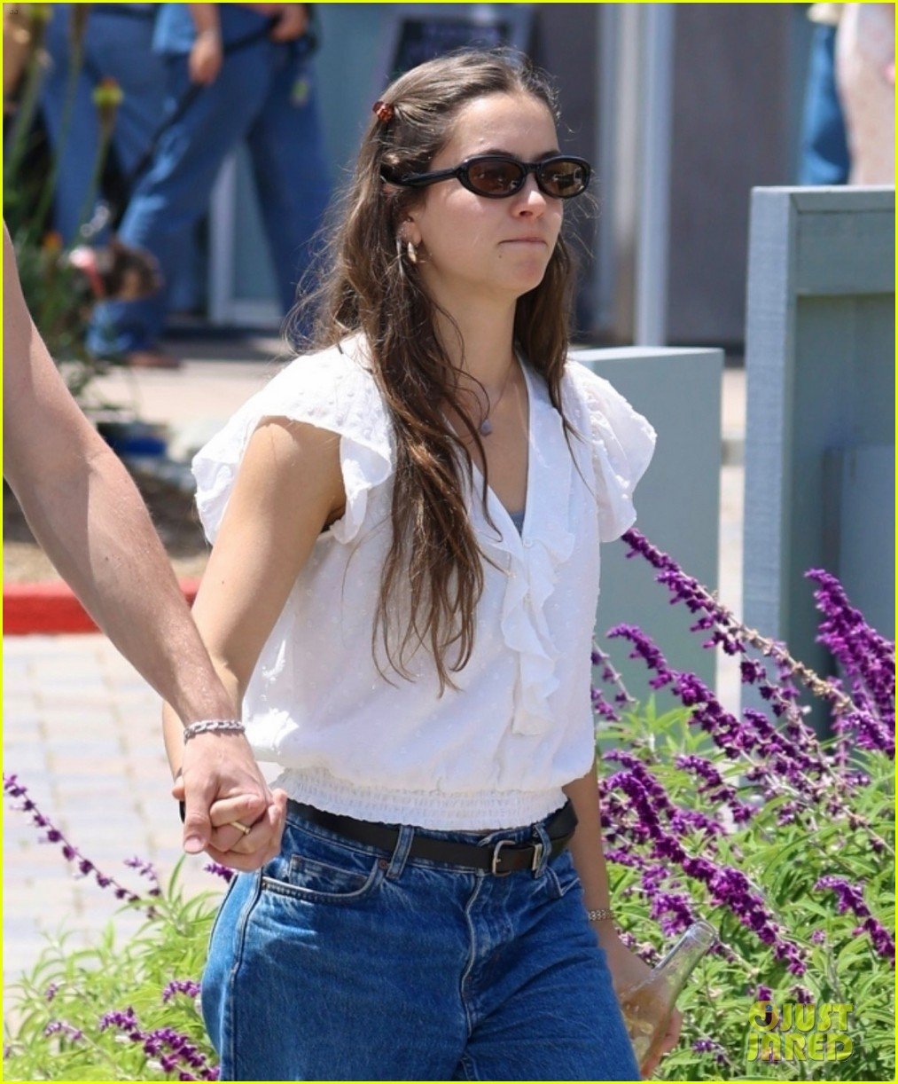 Benson Boone & Girlfriend Maggie Thurmon Hold Hands During Day Out in ...