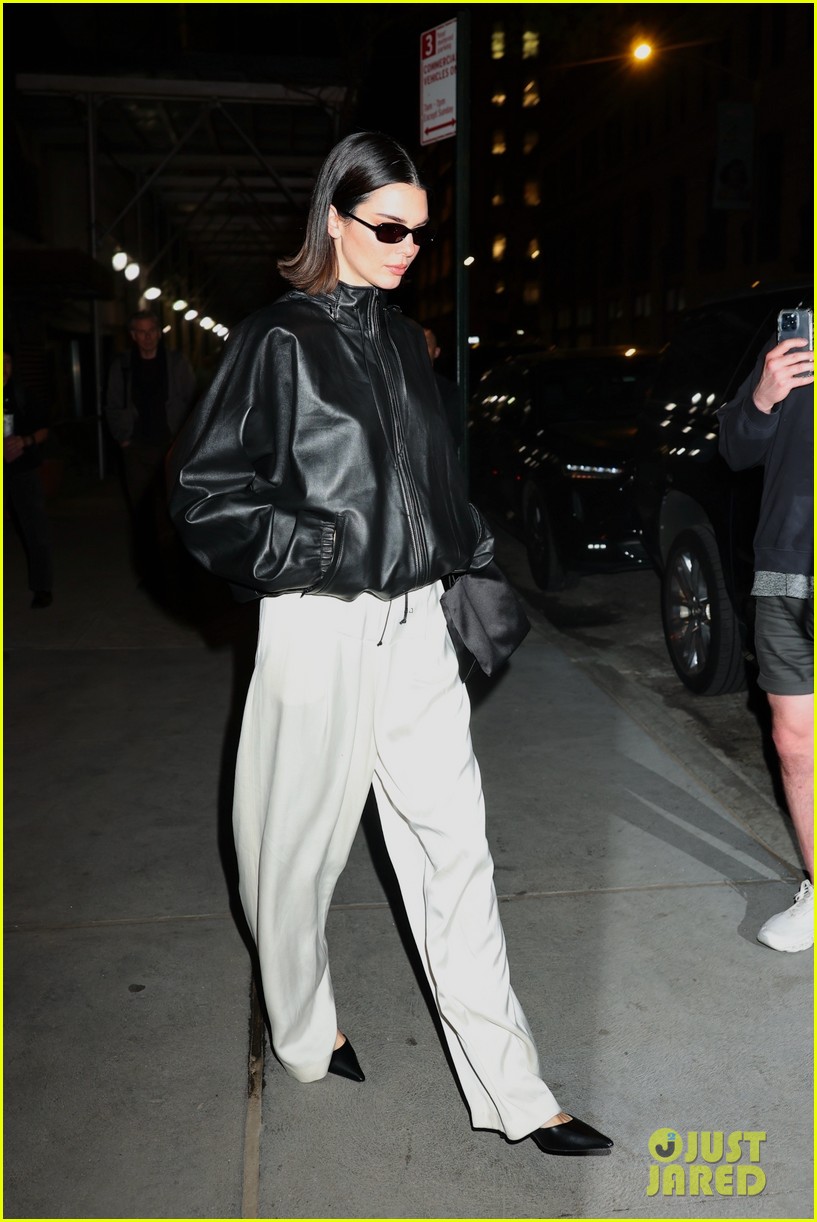Hailey Bieber, Kendall Jenner, & More Step Out for Pre-Met Gala Event in NYC: Photo 5151312 ...