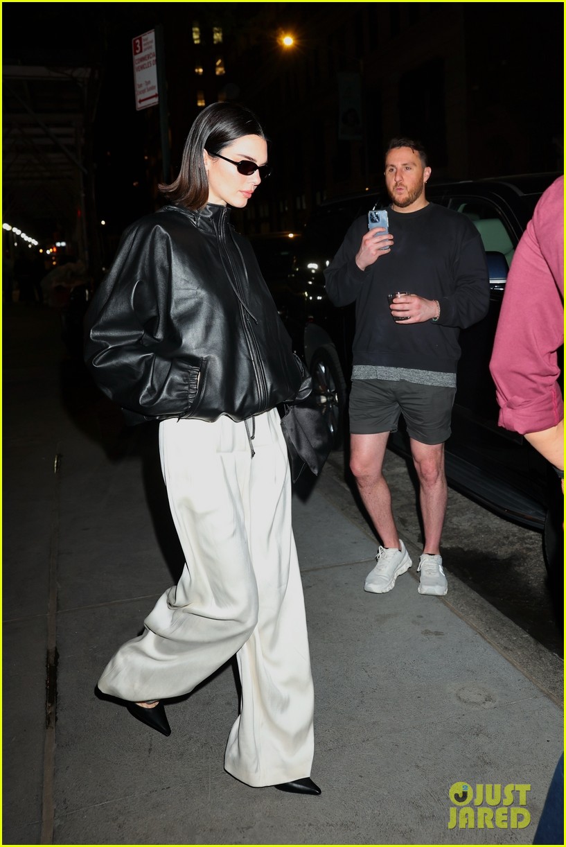 Hailey Bieber, Kendall Jenner, & More Step Out for Pre-Met Gala Event in NYC: Photo 5151363 ...