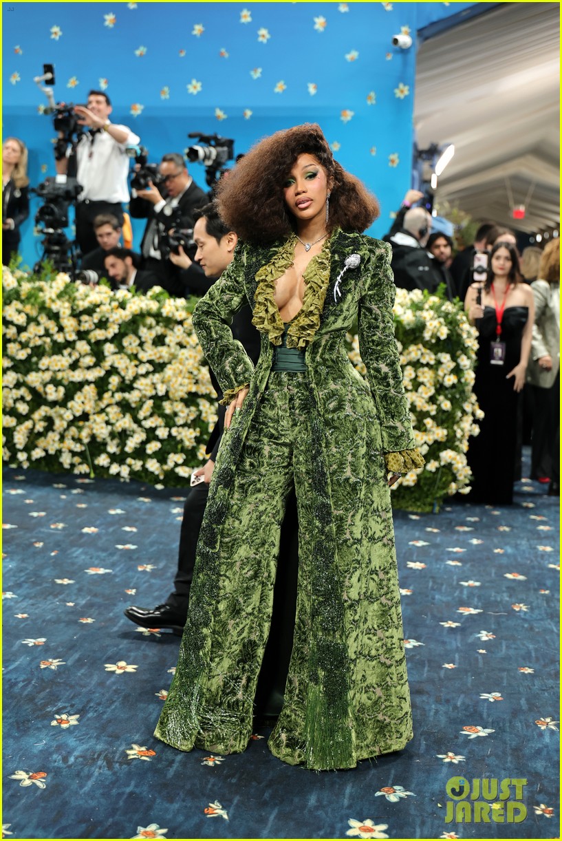 Cardi B Pairs Green Contact Lens with Green Velvet Suit at Met Gala ...