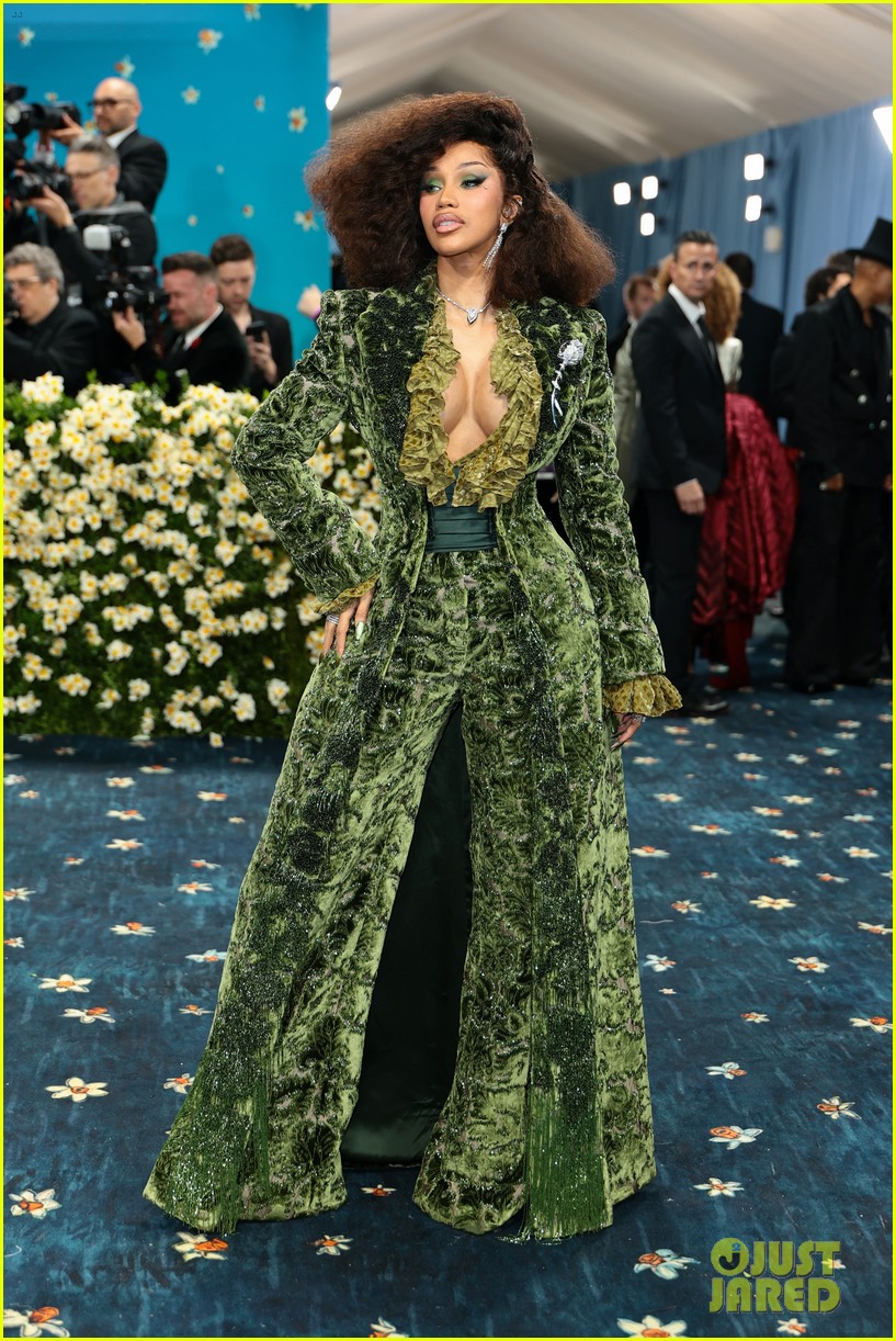 Cardi B Pairs Green Contact Lens with Green Velvet Suit at Met Gala ...