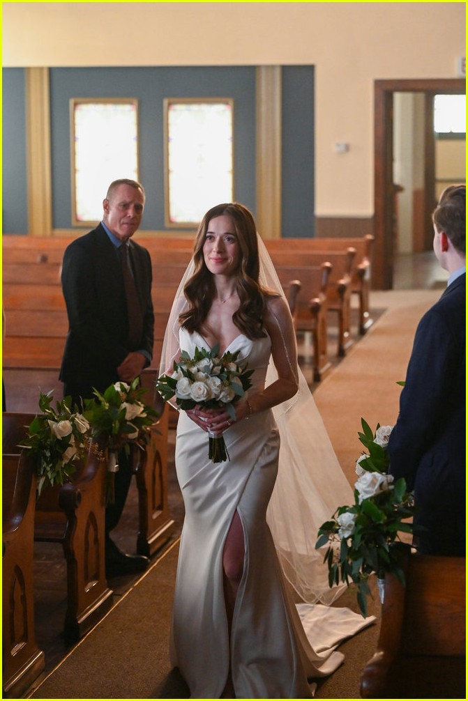 'Chicago P.D.' Season 12 Finale: Burzek Wedding Photos Released!: Photo ...