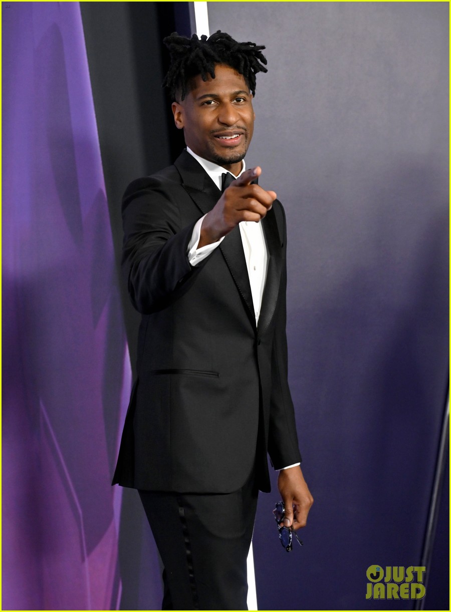 Ciara & Tiffany Haddish Go Glam in Bejeweled Looks at American Music ...