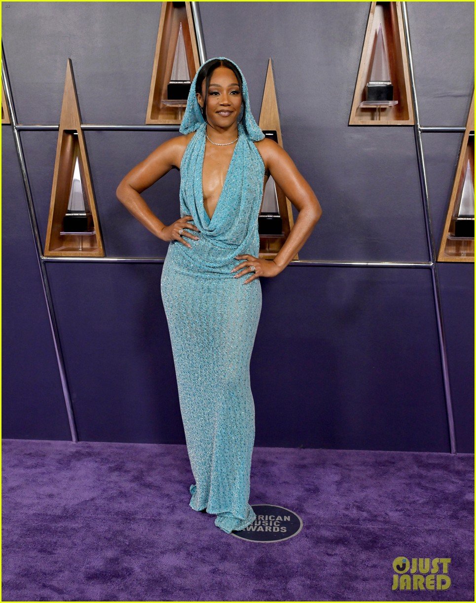 Ciara & Tiffany Haddish Go Glam in Bejeweled Looks at American Music ...