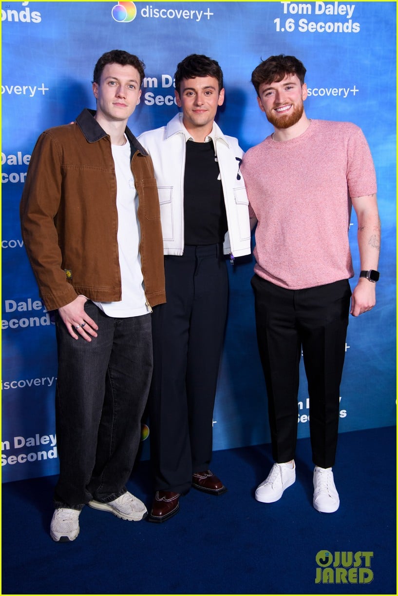 Tom Daley Gets Support From Diving Partners Noah Williams & Matty Lee ...