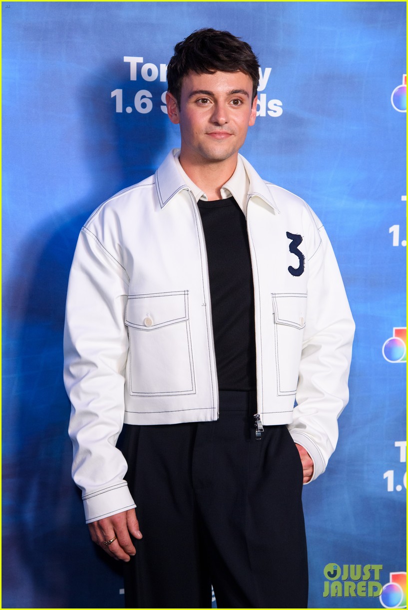 Tom Daley Gets Support From Diving Partners Noah Williams & Matty Lee ...