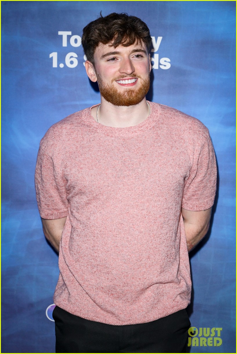 Tom Daley Gets Support From Diving Partners Noah Williams & Matty Lee ...